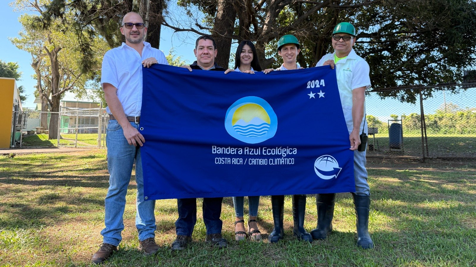 CoopeMontecillos obtiene Bandera Azul Ecológica por su programa de ...