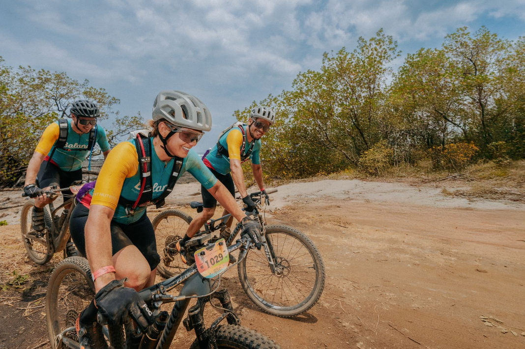 THE PACIFIC RACE 2026: una travesía épica de mountain bike en ...